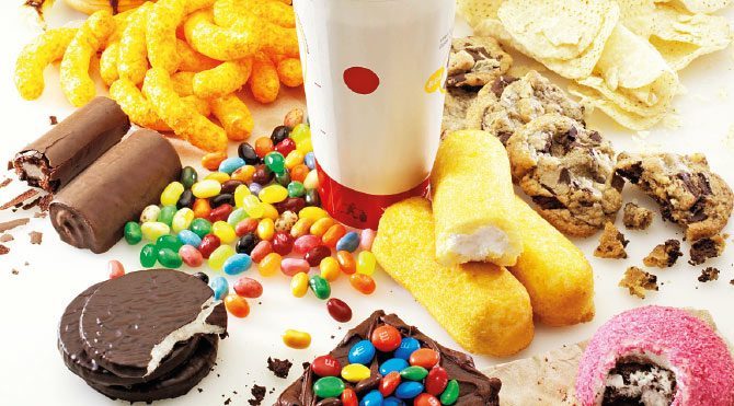 Damak zevkimiz anne karnında mı şekilleniyor? Annenin yedikleri bebeği ...