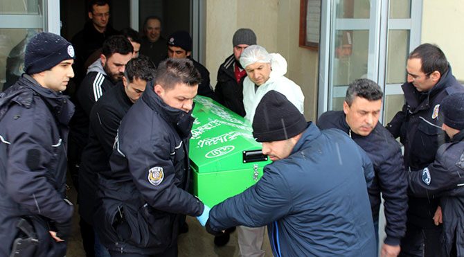 Polis eşinin tabancasıyla intihar etti - Sözcü