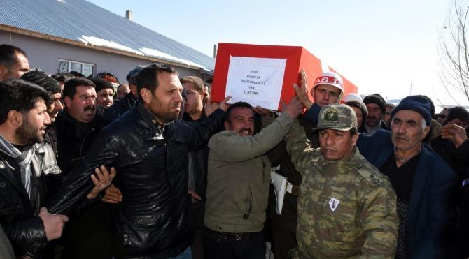 Van`ın Saray İlçesi`ne şehit ateşi düştü (2) - Sözcü