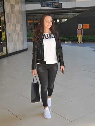 Survivor’u sağlam atlattı evde sakatlandı - Sözcü