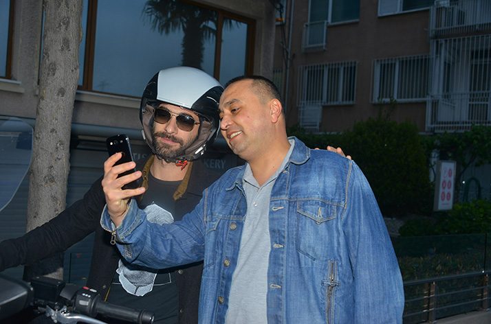 İlker Kaleli hayranları ülke sınırını aşmış - Sözcü