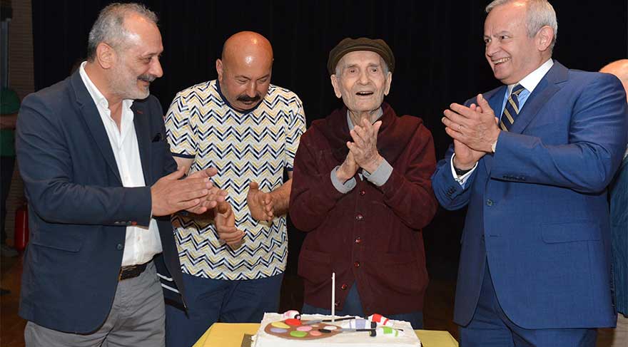 İbrahim Balaban 95. yaşını kutladı - Sözcü