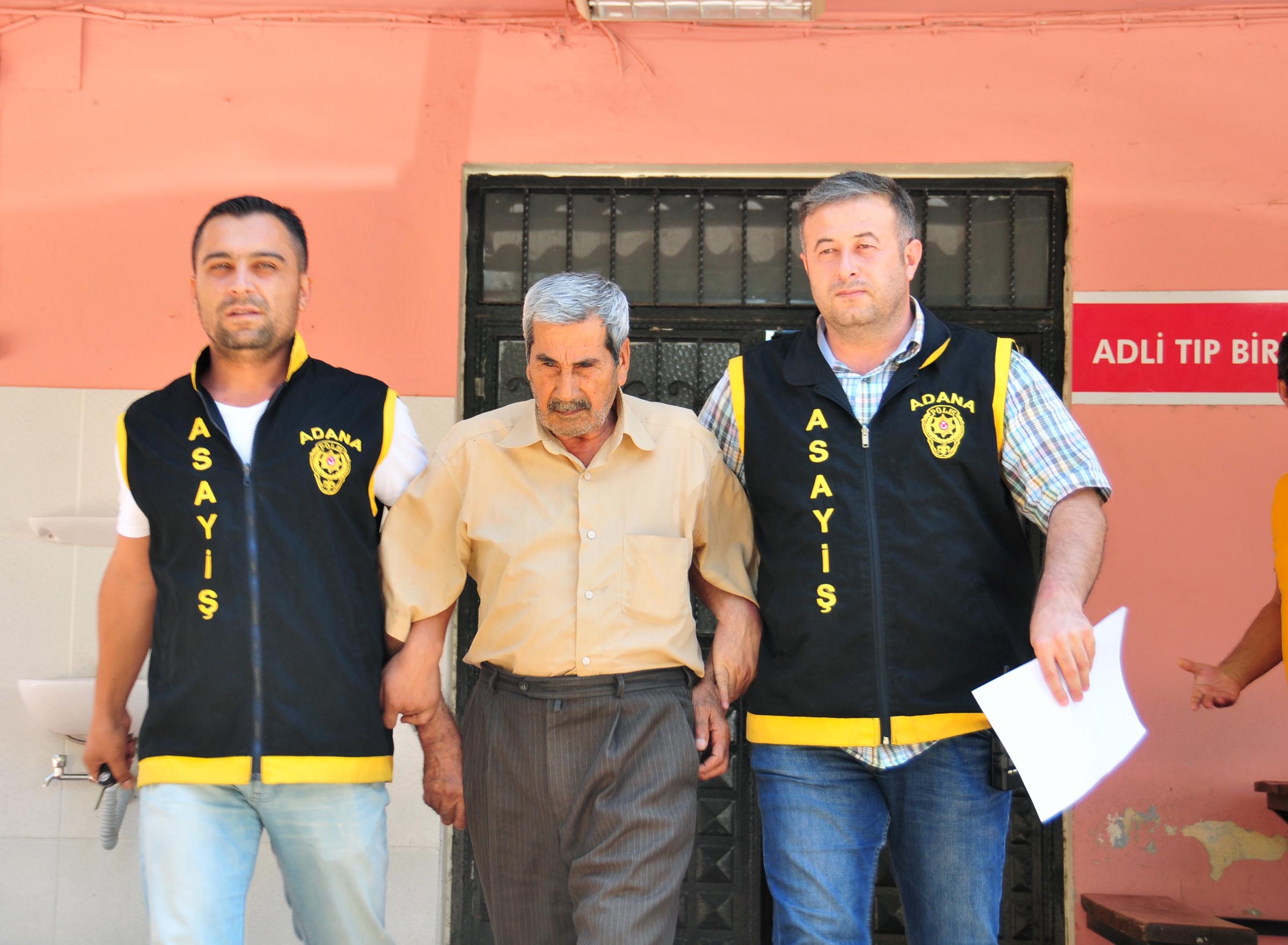 Papaz büyüsü bahanesiyle tacize 22 yıl hapis istemi - Sözcü