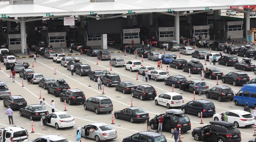 Kapıkule Sınır Kapısı’nda ‘gurbetçi’ yoğunluğu - Sözcü