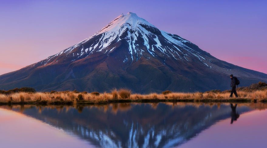 Playboy modeli Jaylene Cook kutsal dağda çıplak poz verdi - Sözcü