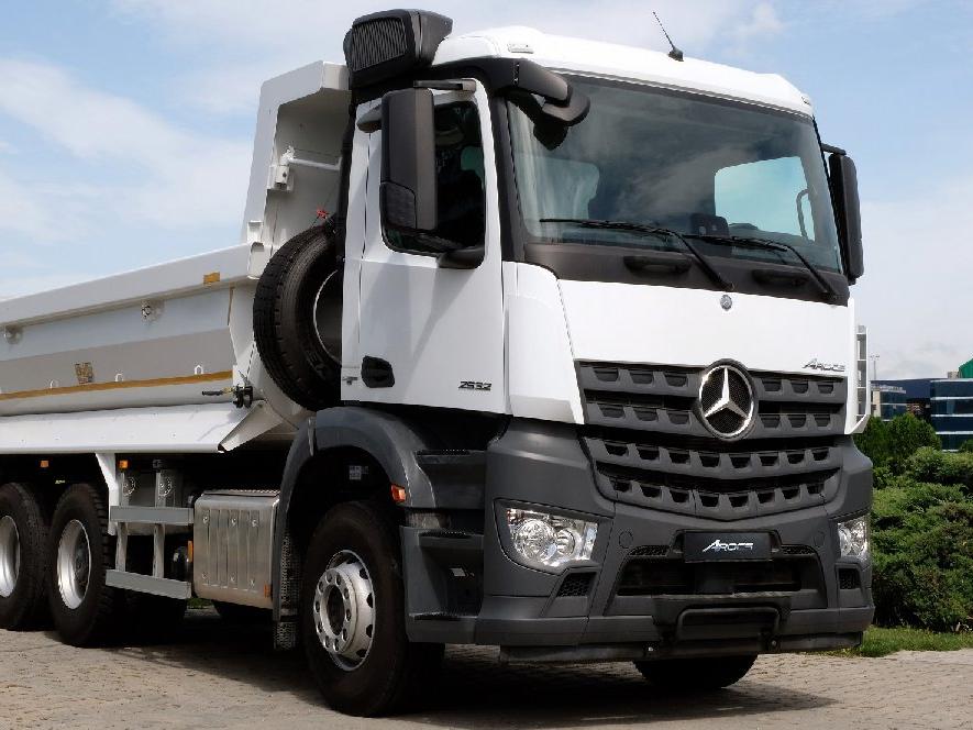 Mercedes-Benz Arocs'un en yenisi yollarda - Sözcü