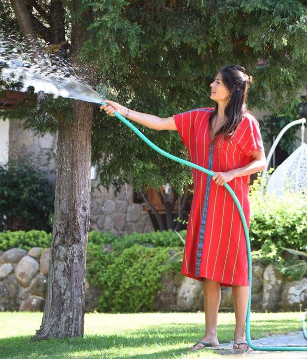 Asuman'ın ilginç serinleme metodu - Sözcü