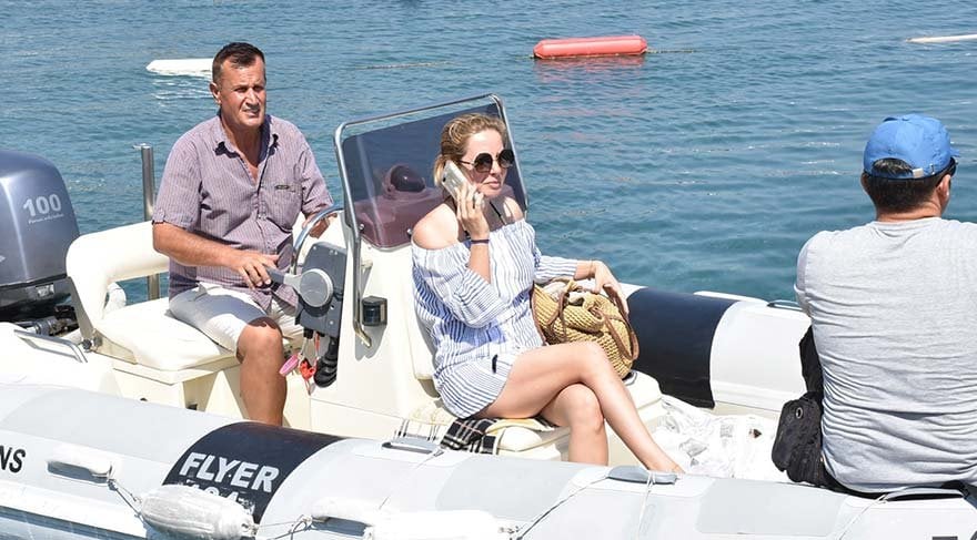 Zeynep Çiller, market alışverişi yaptı - Sözcü