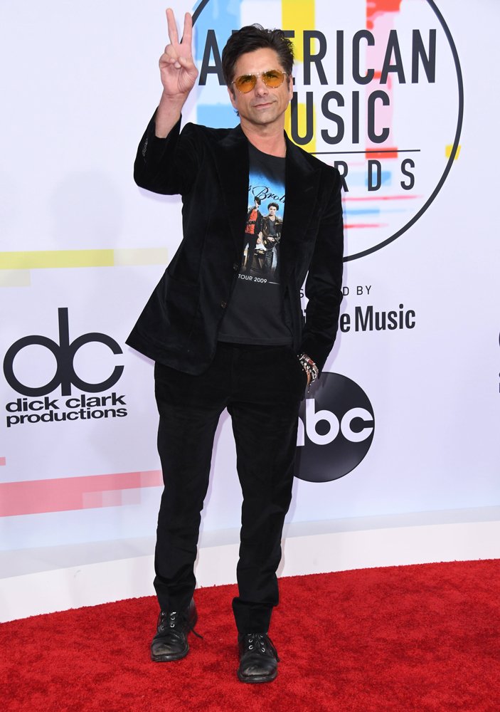 John Stamos ve Nick Jonas sevgilerini ilginç bir şekilde ifade etti - Sözcü