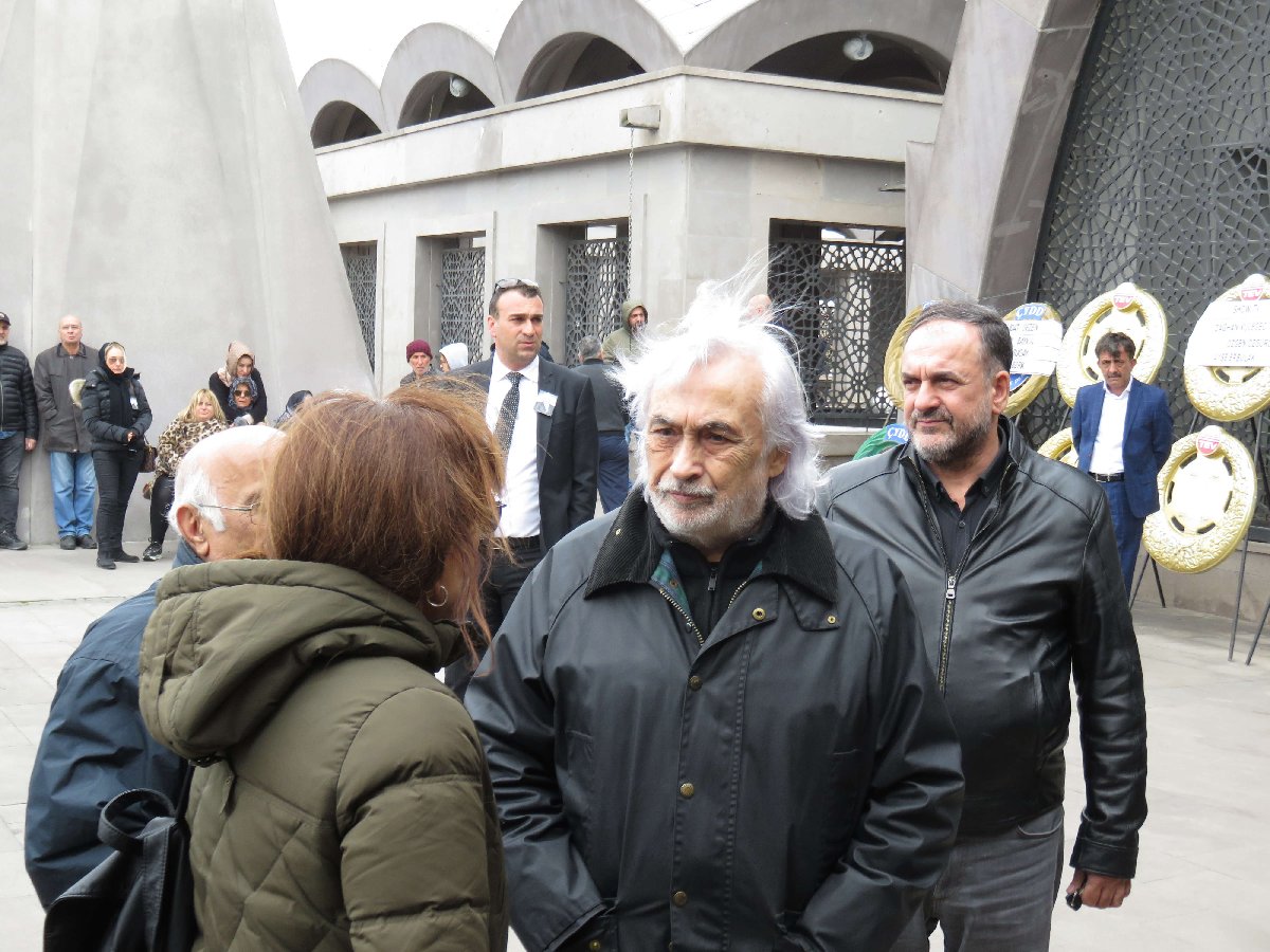 Ümit Yesin son yolculuğuna uğurlandı - Sözcü