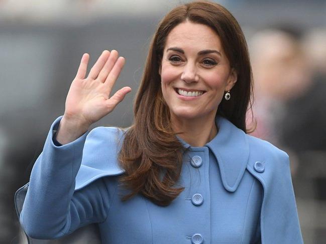 Kate Middleton Dame Grand Cross of the Royal Victorian Order nişanı ...