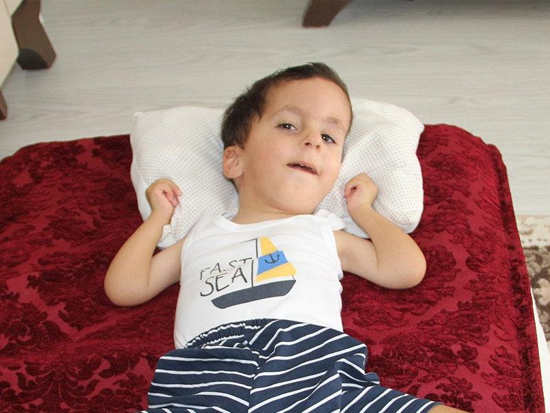 Mustafa'nın yaşaması için 300 bin lira gerekiyor - Sözcü