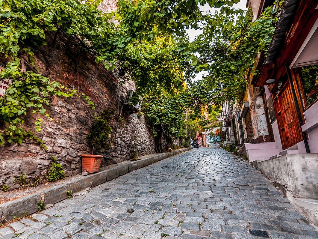 Karaköy'deki genelevler kültür sanat mekanı oluyor