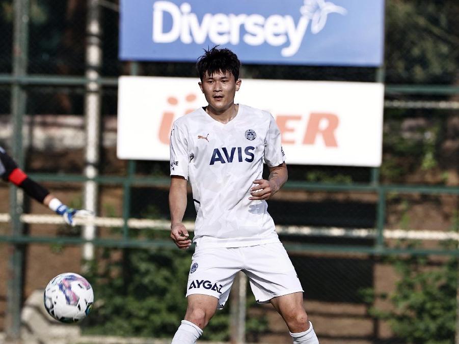 Rennes'in hocası Genesio'dan Fenerbahçe'nin yıldızı Kim Min Jae ...
