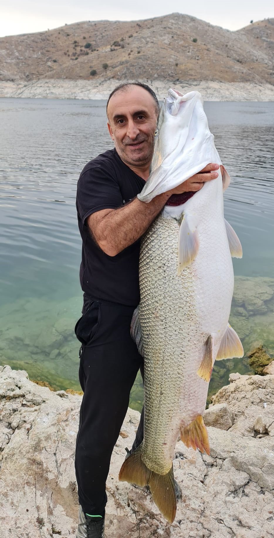 Oltasına 1,5 metre uzunluğunda turna balığı takıldı - Sözcü