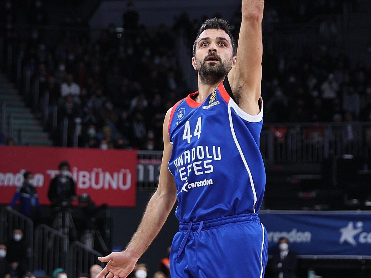 Krunoslav Simon'un forması emekliye ayrılıyor - Sözcü