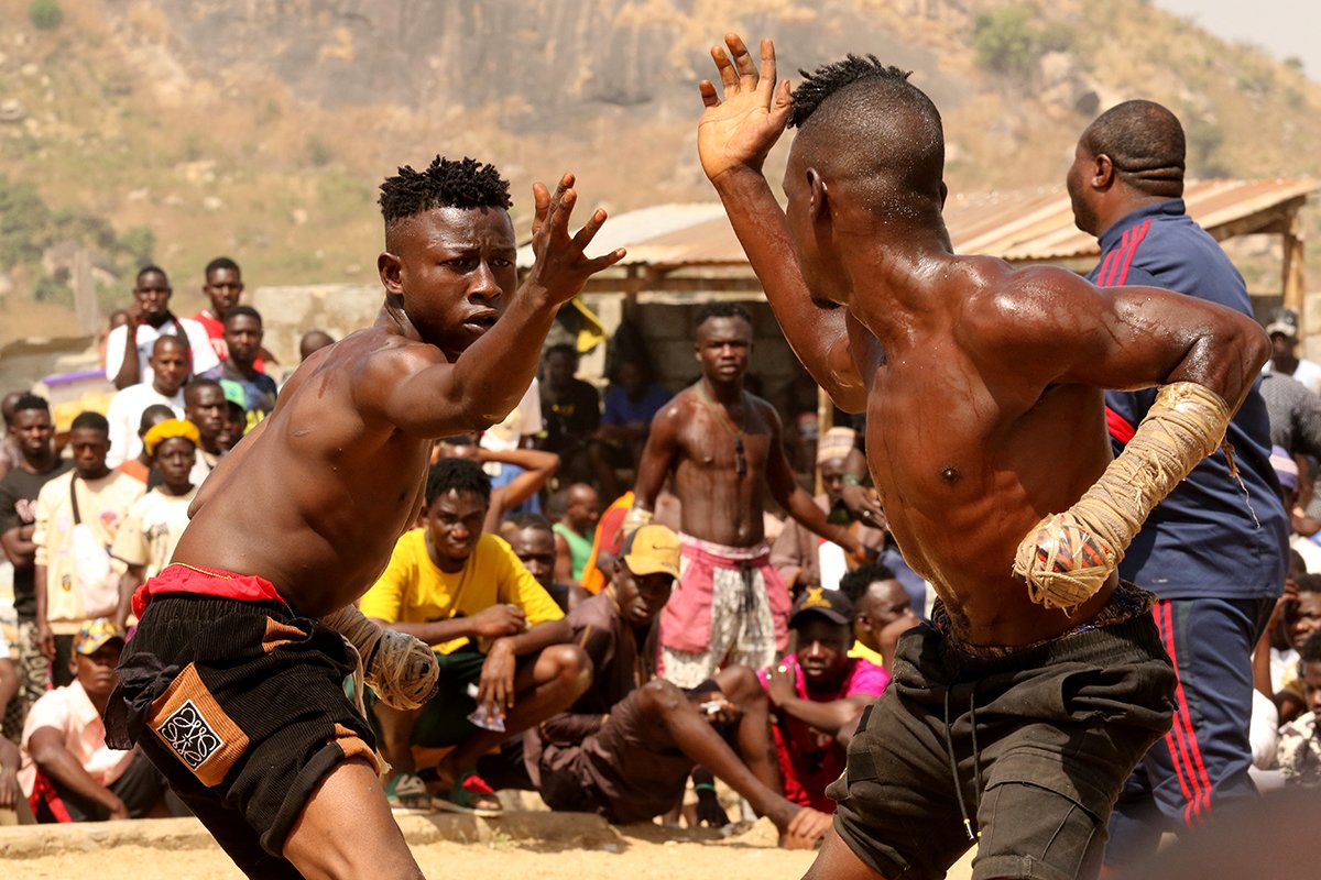 Kız arkadaşını ne kadar sevdiğini gösterme sanatı: Dambe - Sözcü