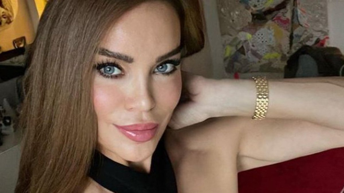 Ebru Şallı 600 bin TL'lik çantasıyla alay konusu oldu - Sözcü