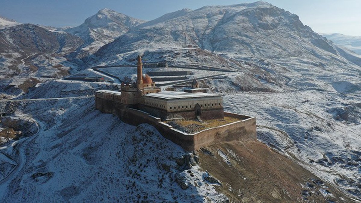 İshak Paşa Sarayı restore edilecek - Sözcü