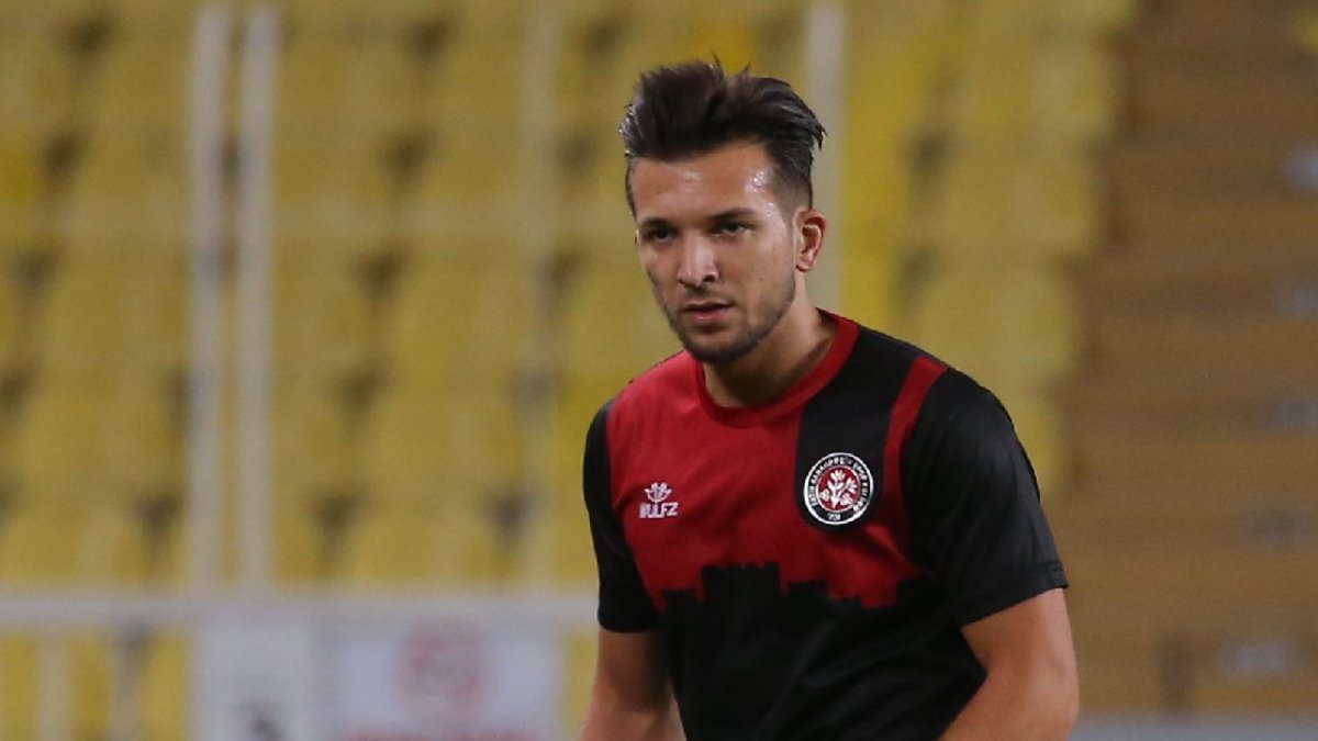 Brahim Darri yeniden Fatih Karagümrük'te - Sözcü