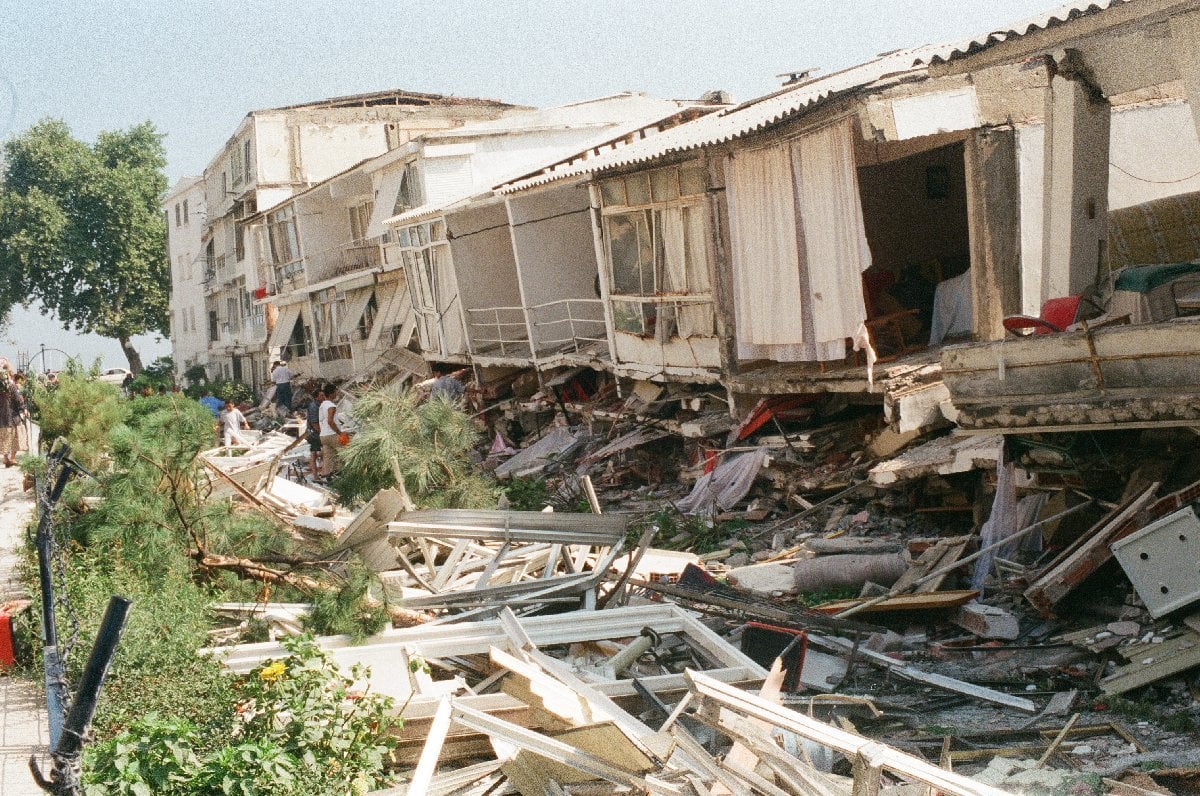 1999 depreminde neler oldu, kaç kişi öldü? - Sözcü 1999 depreminde neler oldu, kaç kişi öldü? - Sözcü