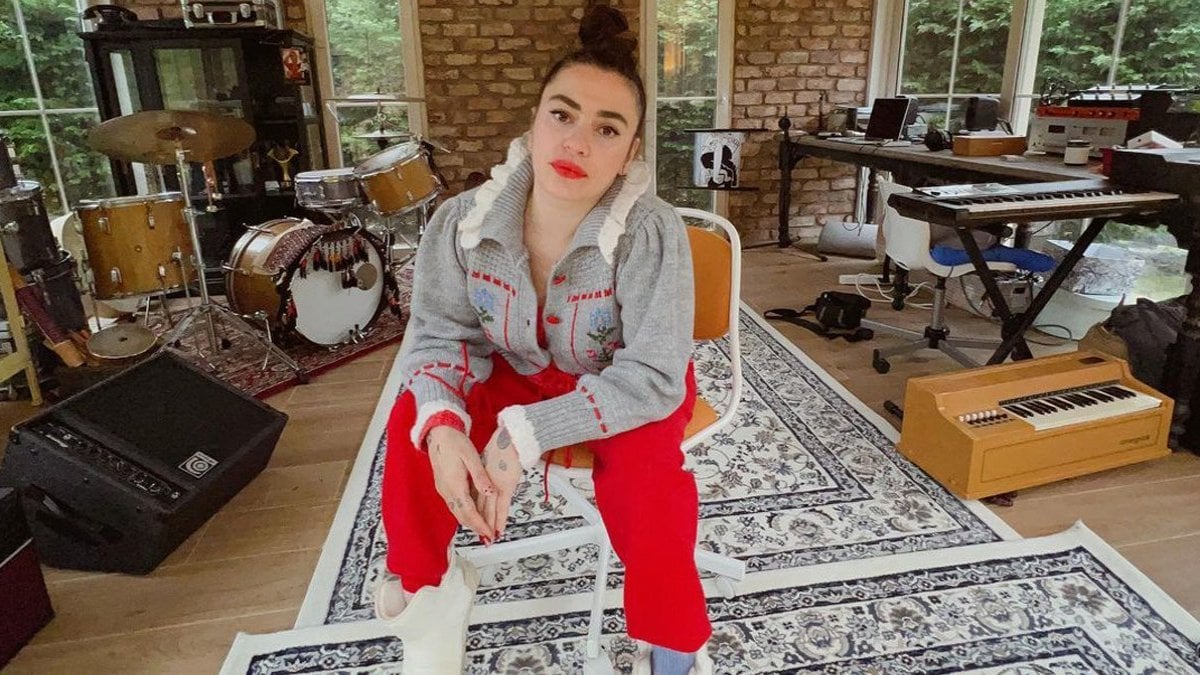 İstanbul'u terk eden Ceylan Ertem arkadaşlarına seslendi: Başka ...