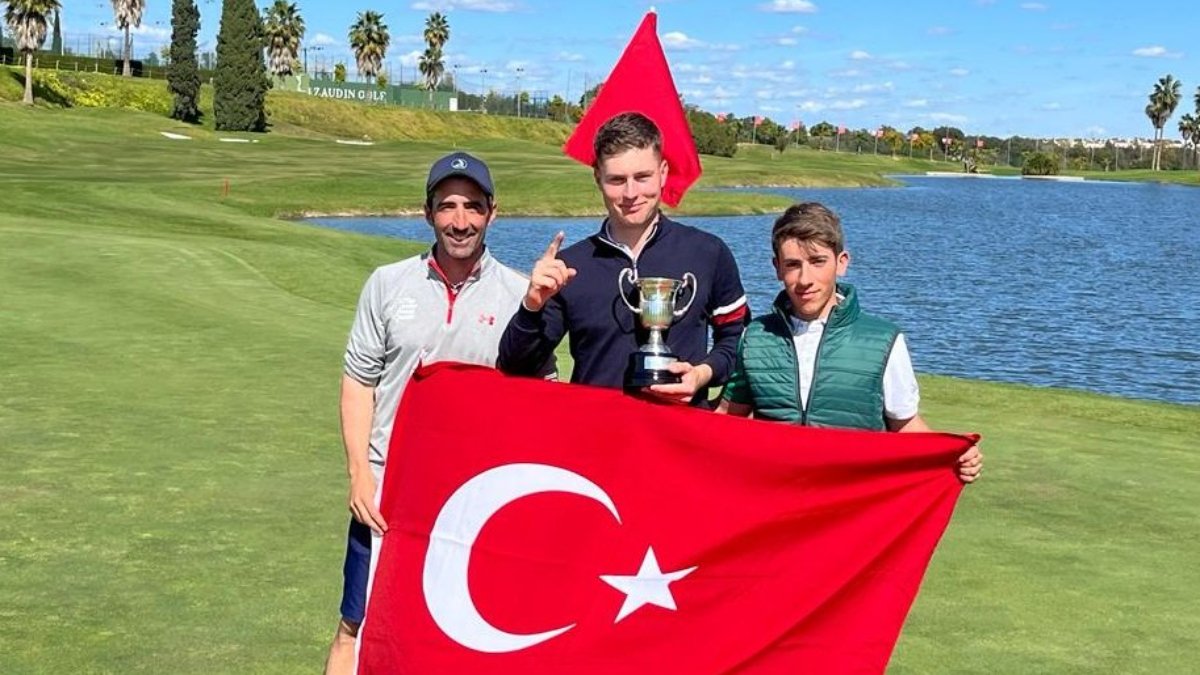 İspanya'da şampiyon Ali Berk Berker