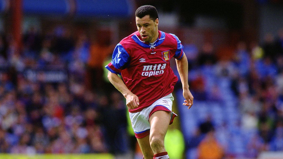 Paul McGrath: Sir Alex Ferguson, emekli olmam için 100 bin sterlin ...