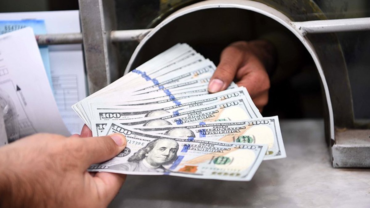 Dolar/TL yeni haftaya rekorla başladı - Sözcü
