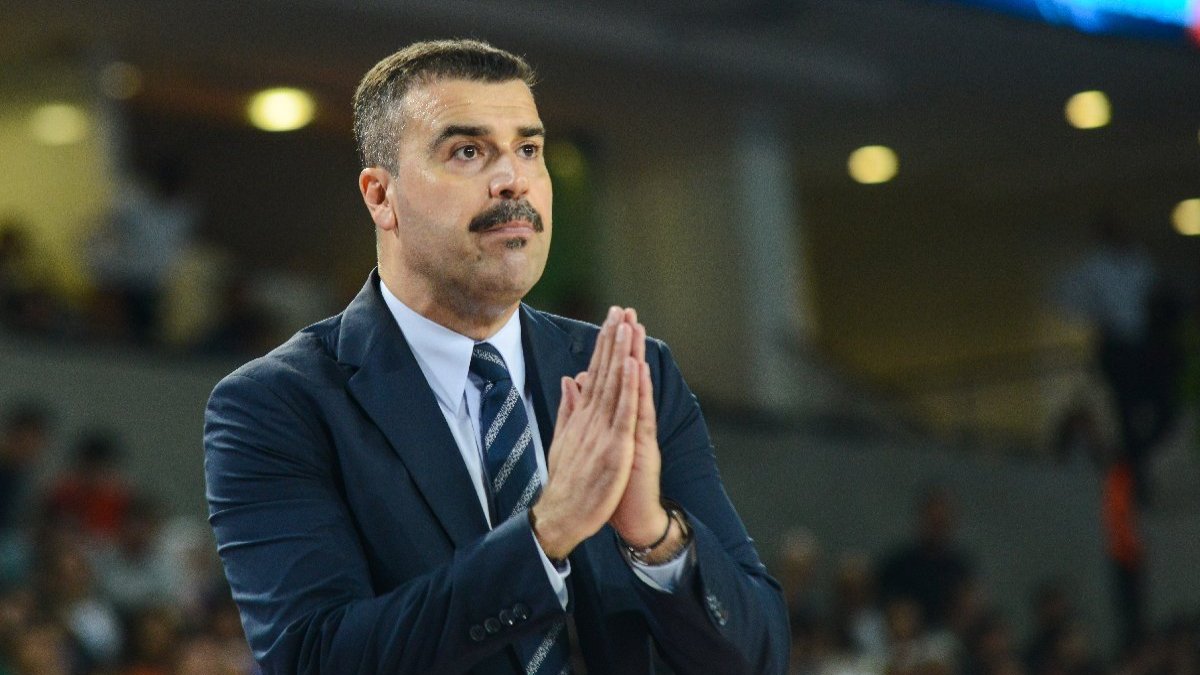 Anadolu Efes, Erdem Can'ı yeni başantrenör olarak açıkladı - Sözcü