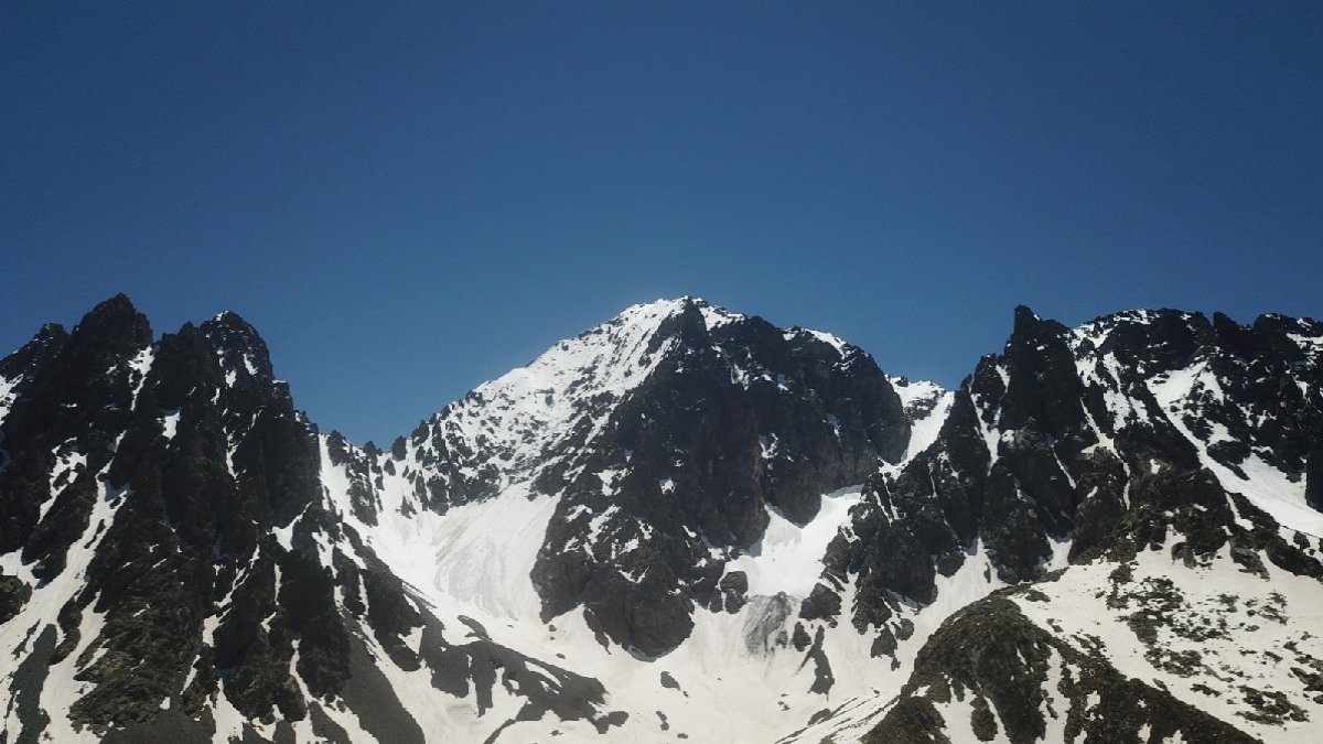 Kaçkar Dağları'nda buzul tırmanışında düşen dağcı için kurtarma ...
