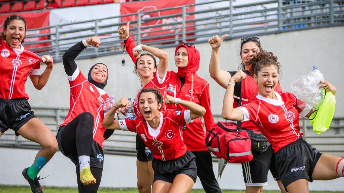 U18 Ragbi Kadın Milli Takımı Avrupa üçüncüsü - Sözcü