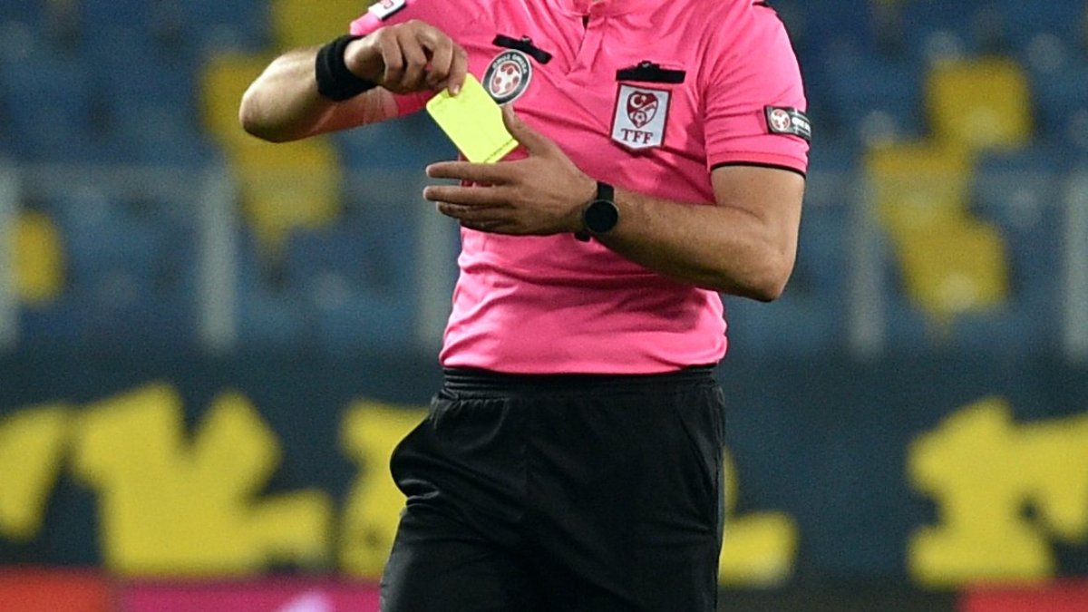 Süper Lig'de yeni sezonun hakemleri belli oldu - Sözcü