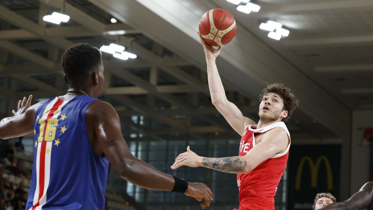 12 Dev Adam'dan farklı prova - Sözcü